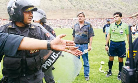 Manuel Garay: “Quise terminar el partido, pero me presionaron a seguir”