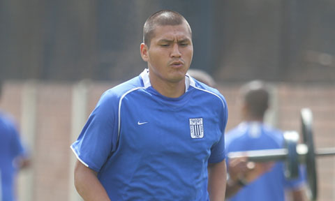 Carlos Solís quiere enfrentar a Johan Fano en el duelo ante Universitario