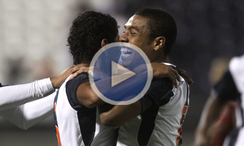 "Coco" Bazán clavó un golazo y brilló con "Caballito" Hurtado