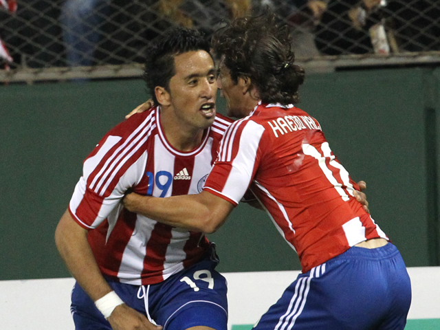 Lucas Barrios: Tengo un gran cariño por Chile, por eso no sé si ...