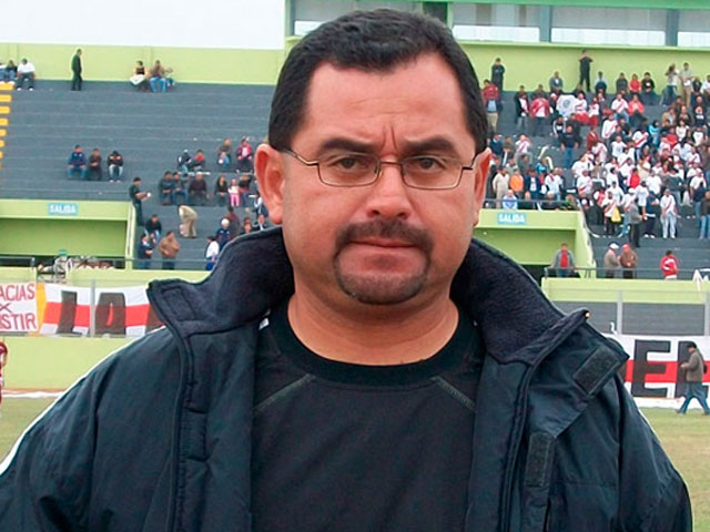 Preparador físico Alfredo Bernal se sumó al comando técnico de Perú