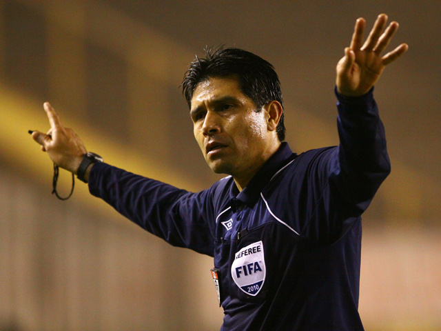 UTC vs Universitario: Manuel Garay será el árbitro del partido