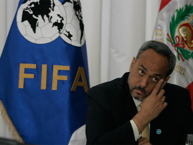 FIFA respaldó mandato de Manuel Burga en la FPF