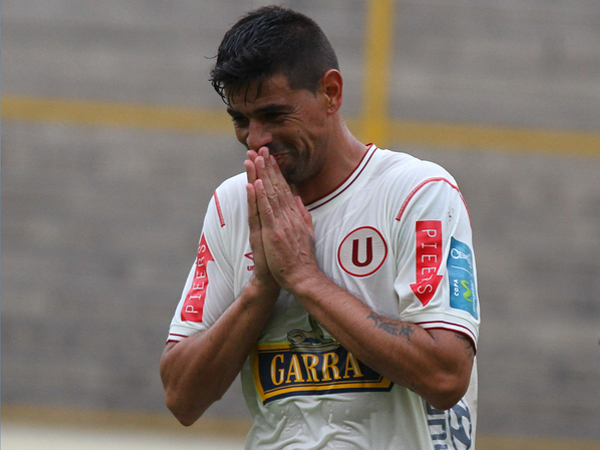 Universitario: Carlos Grossmüller dejó de ser jugador crema y se va ...