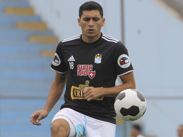 Jesús Álvarez se cansó de esperar a Alianza Lima y fichó por Unión Comercio