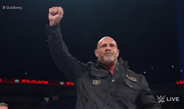 WWE: Goldberg volvió al Monday Night Raw y enloqueció a todos | VIDEO