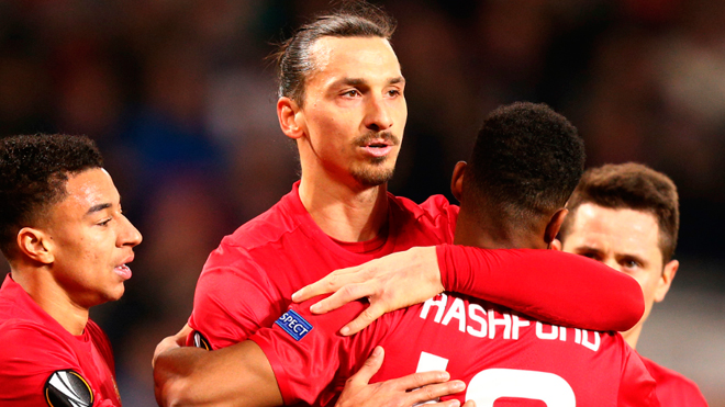 Manchester United : Juan Manuel Pons volvió a cantar y lo hizo ...