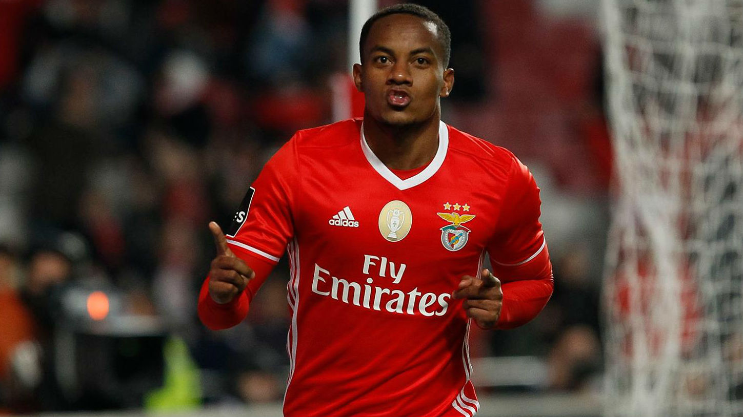 André Carrillo: cinco equipos de la Premier League quieren fichar a la ...