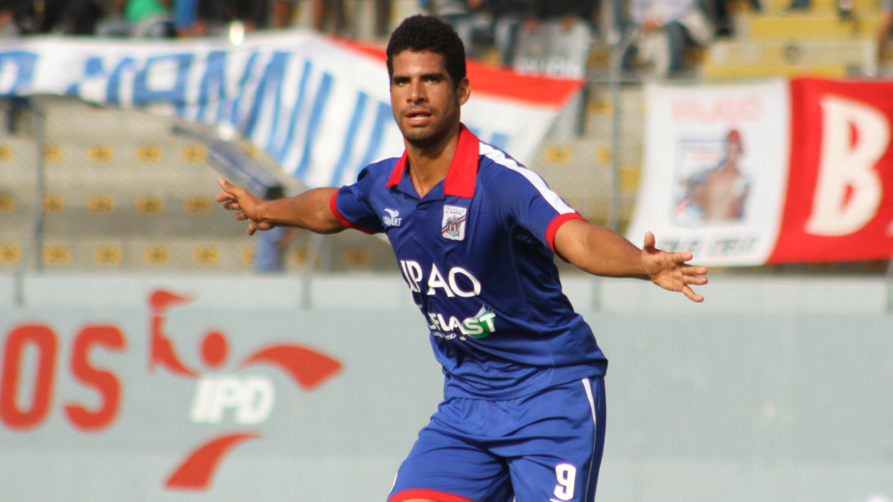 Miguel Curiel está cerca de volver a jugar en el extranjero