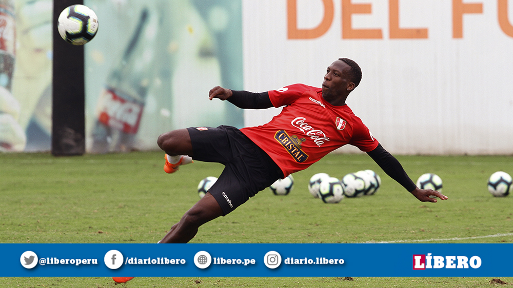 Luis Advíncula llevará el brazalete de capitán en el Perú vs Costa Rica
