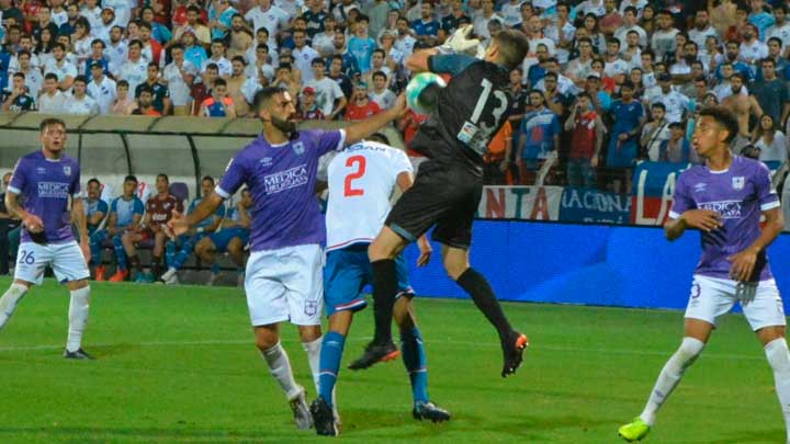 Defensor Sporting le dio vuelta al marcador y ganó 2-1 a Nacional con ...