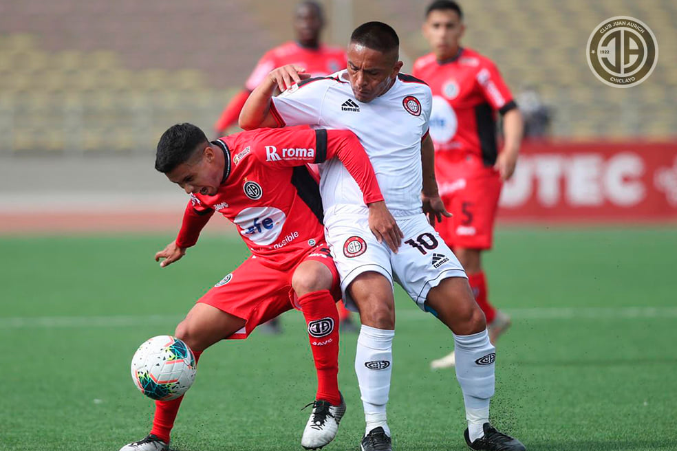 Juan Aurich cambió su insignia en homenaje a víctimas del coronavirus