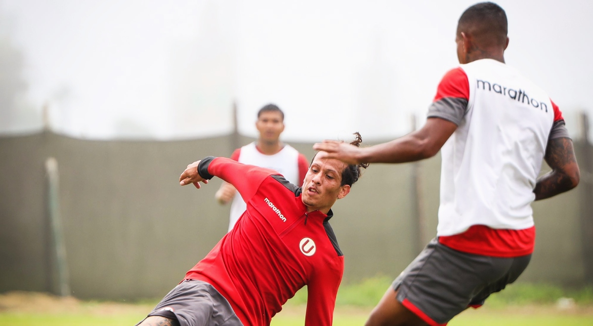 Williams Riveros quiere ser titular: defensa de Universitario se luce ...